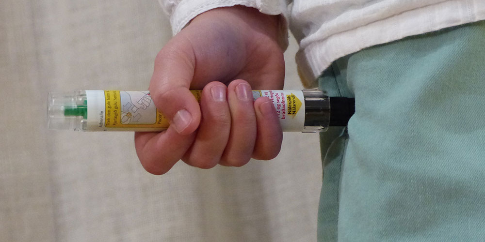 Conectando Pacientes | Auto inyectores de adrenalina (AIA)